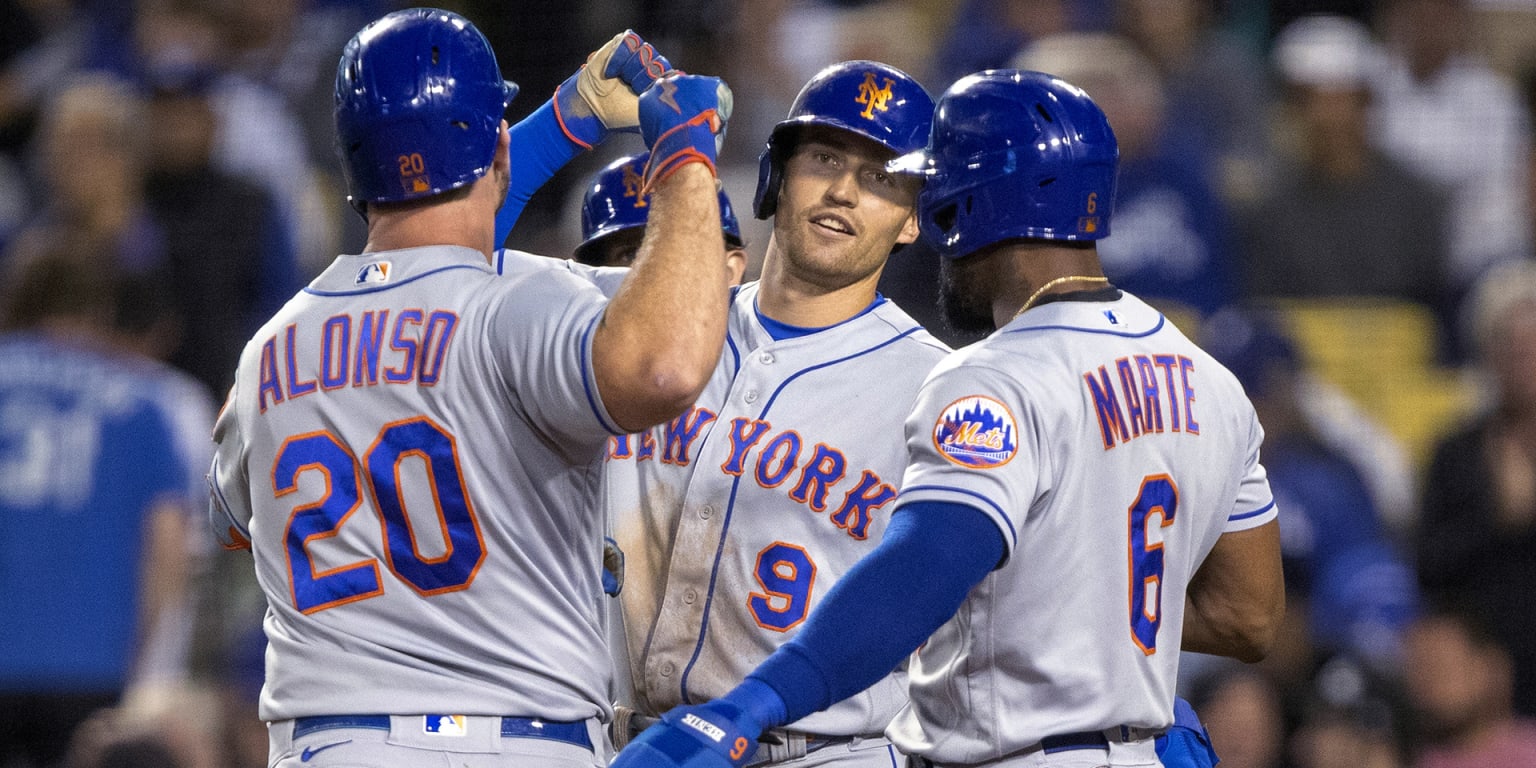 Mets using all 26 players to win