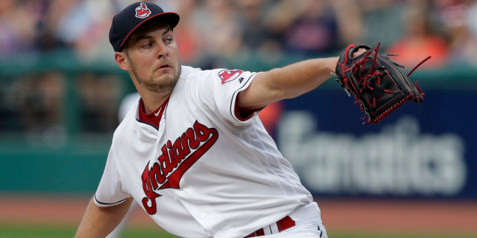 Trevor Bauer earns win backed by 4 home runs