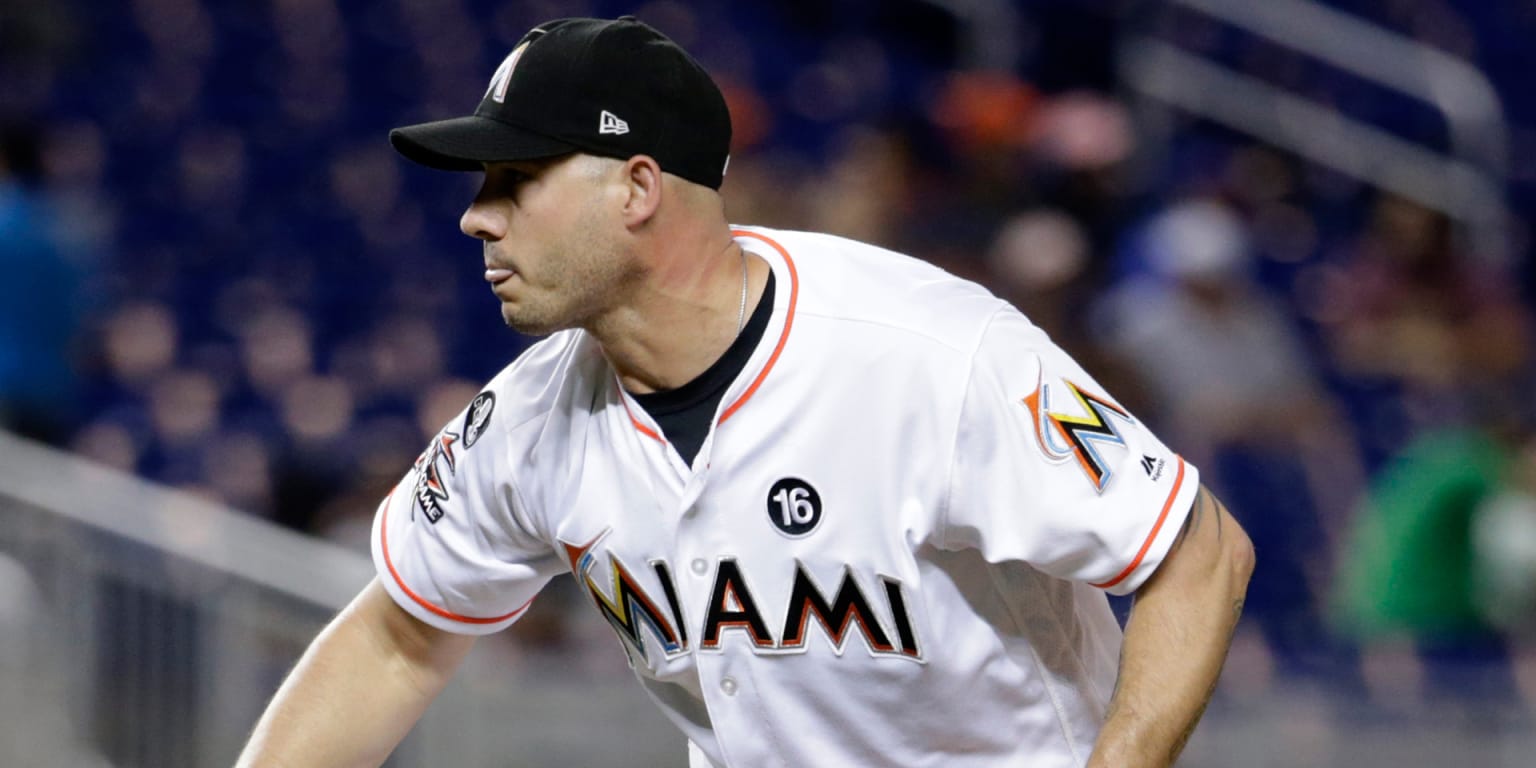 Marlins finalizing deal with Dustin McGowan
