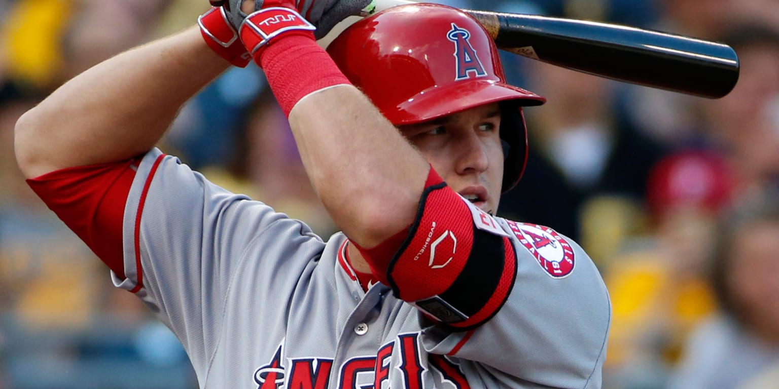Trout maintains lead in All-Star voting