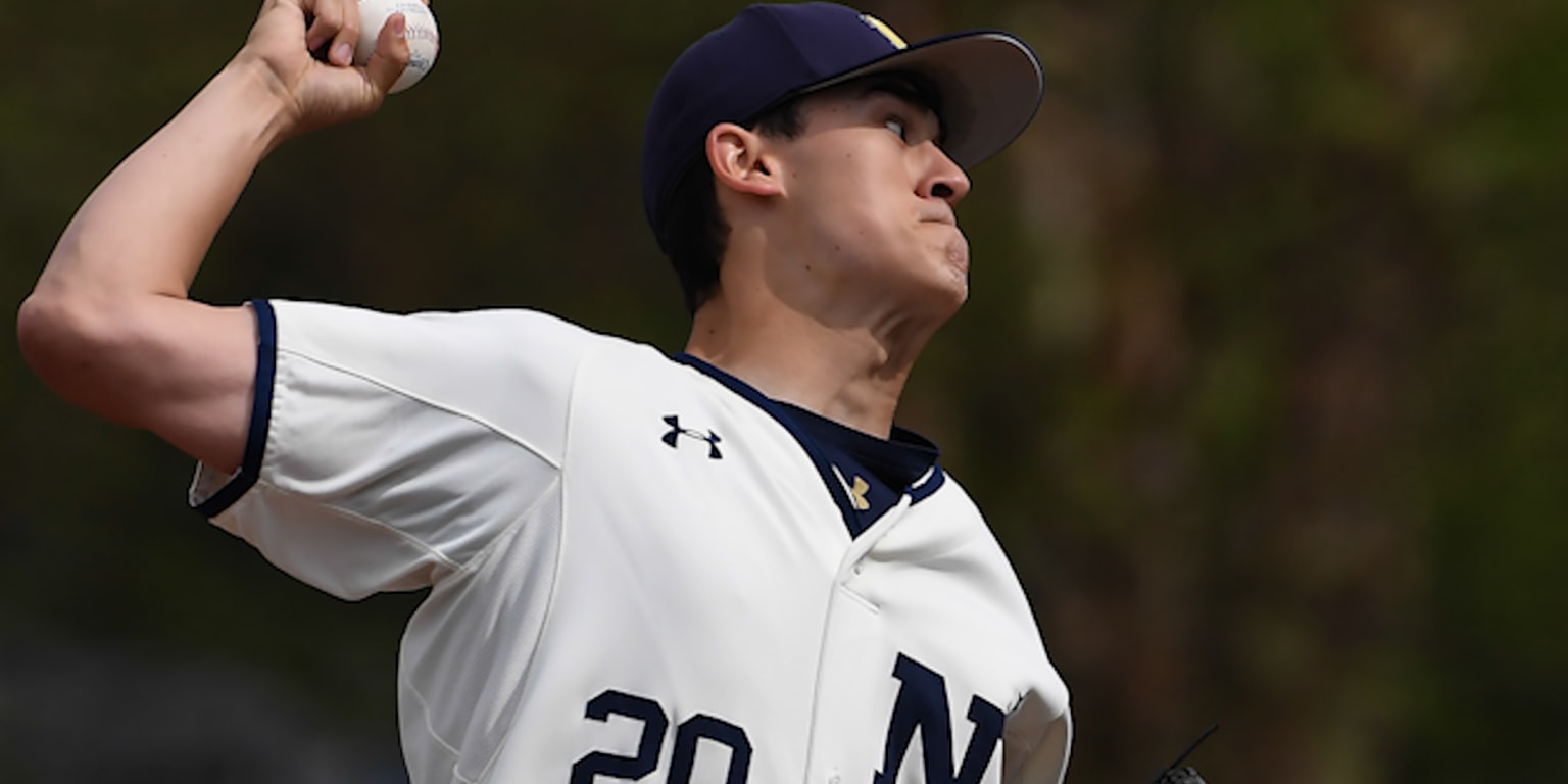 Noah Song signs with Red Sox