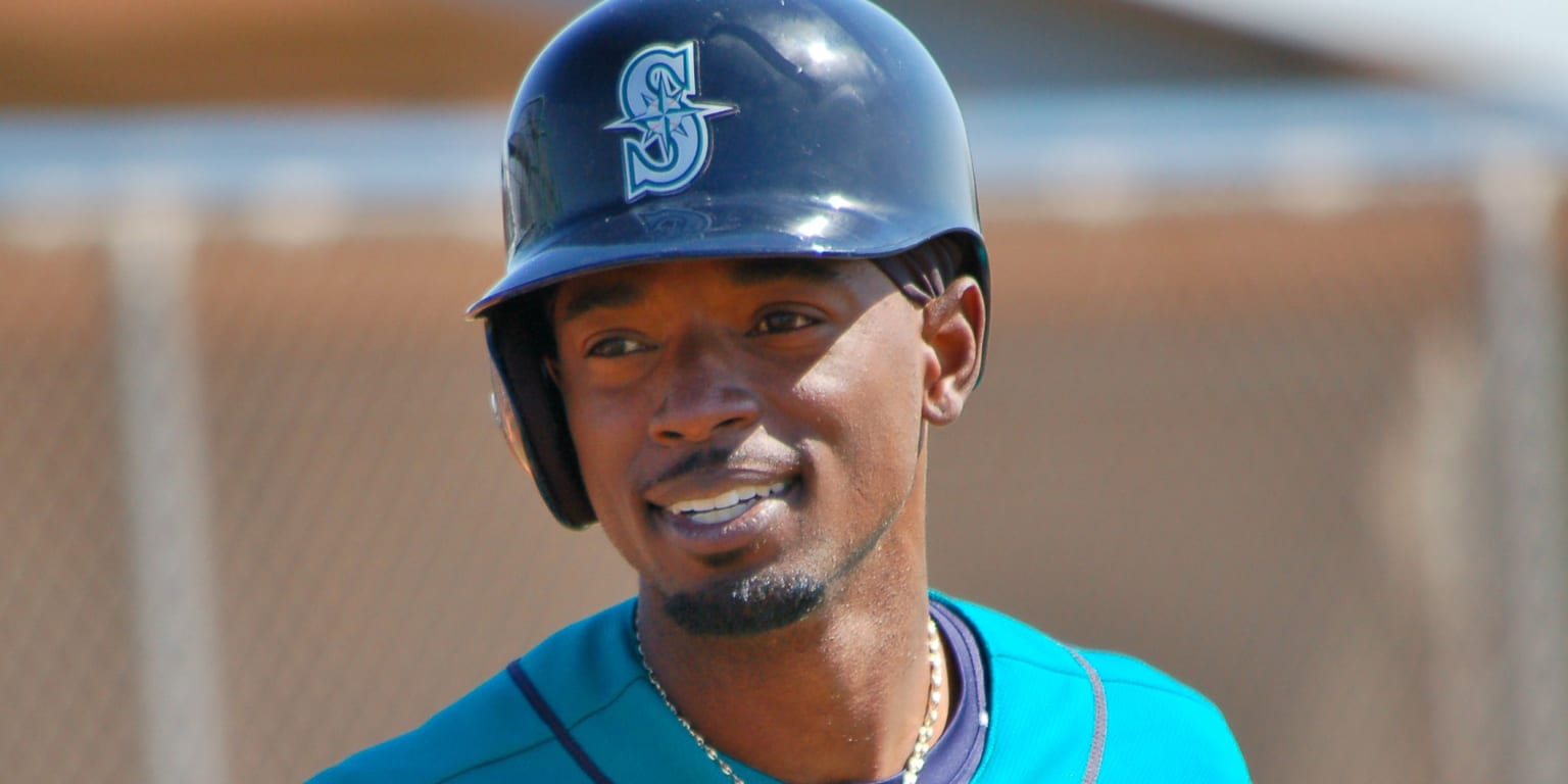 Mariners' Dee Gordon impresses in center field