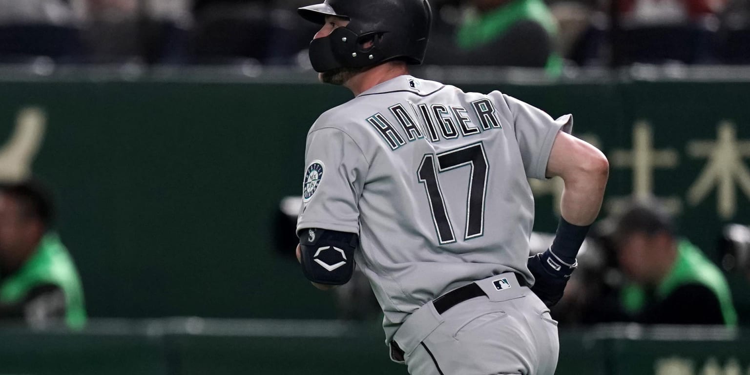 Mariners Mitch Haniger homers