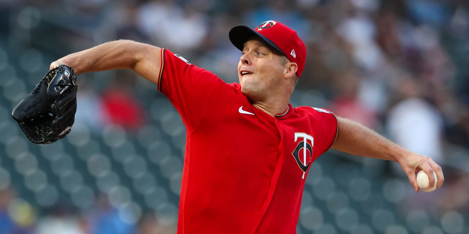 Andrew Albers helps lead Twins past Brewers