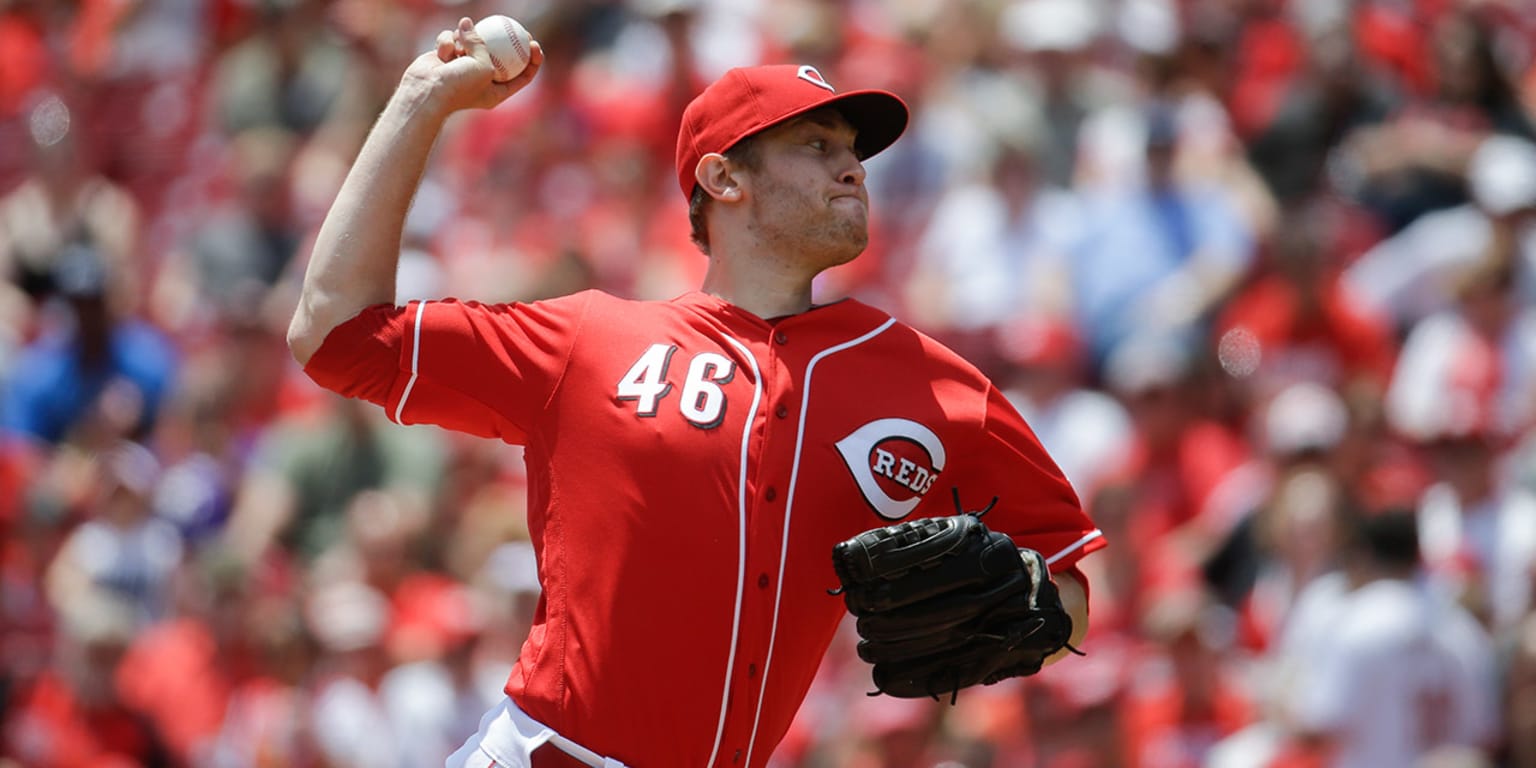 Reds pitcher Jon Moscot optioned to Triple-A