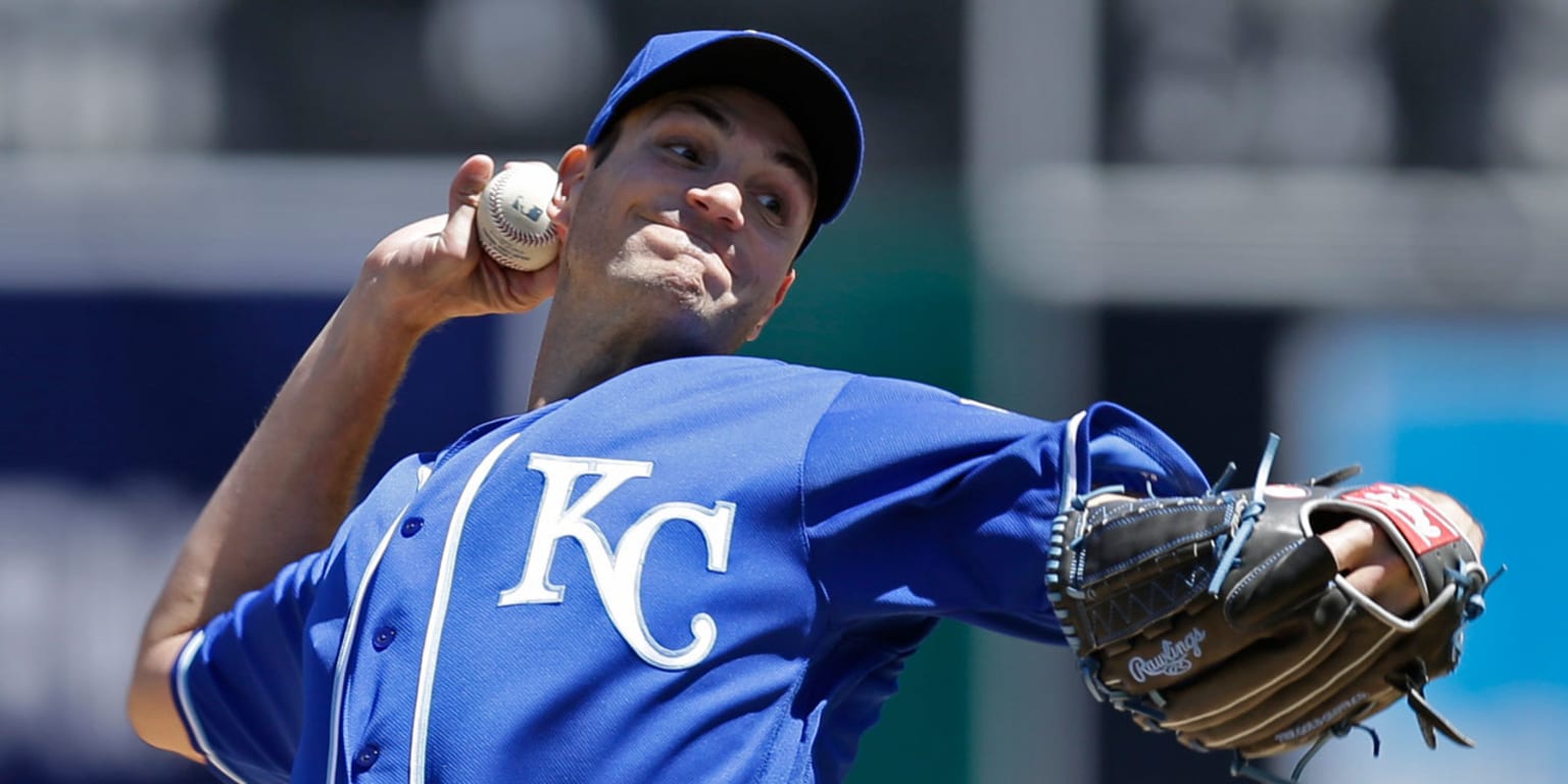 Chris Young finding success in Royals' bullpen