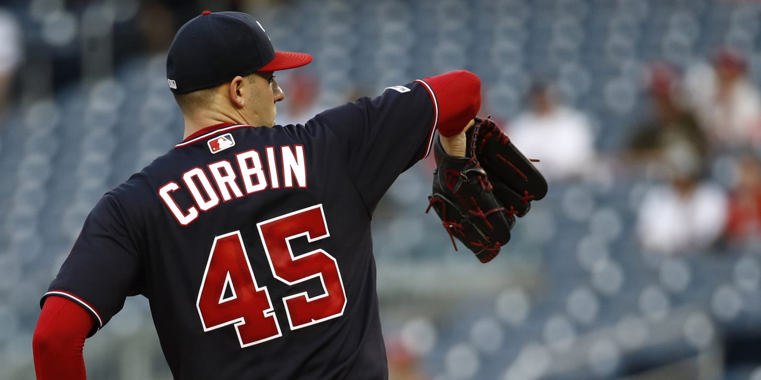 Con el 45 de Skaggs, Corbin domina por Nacionales