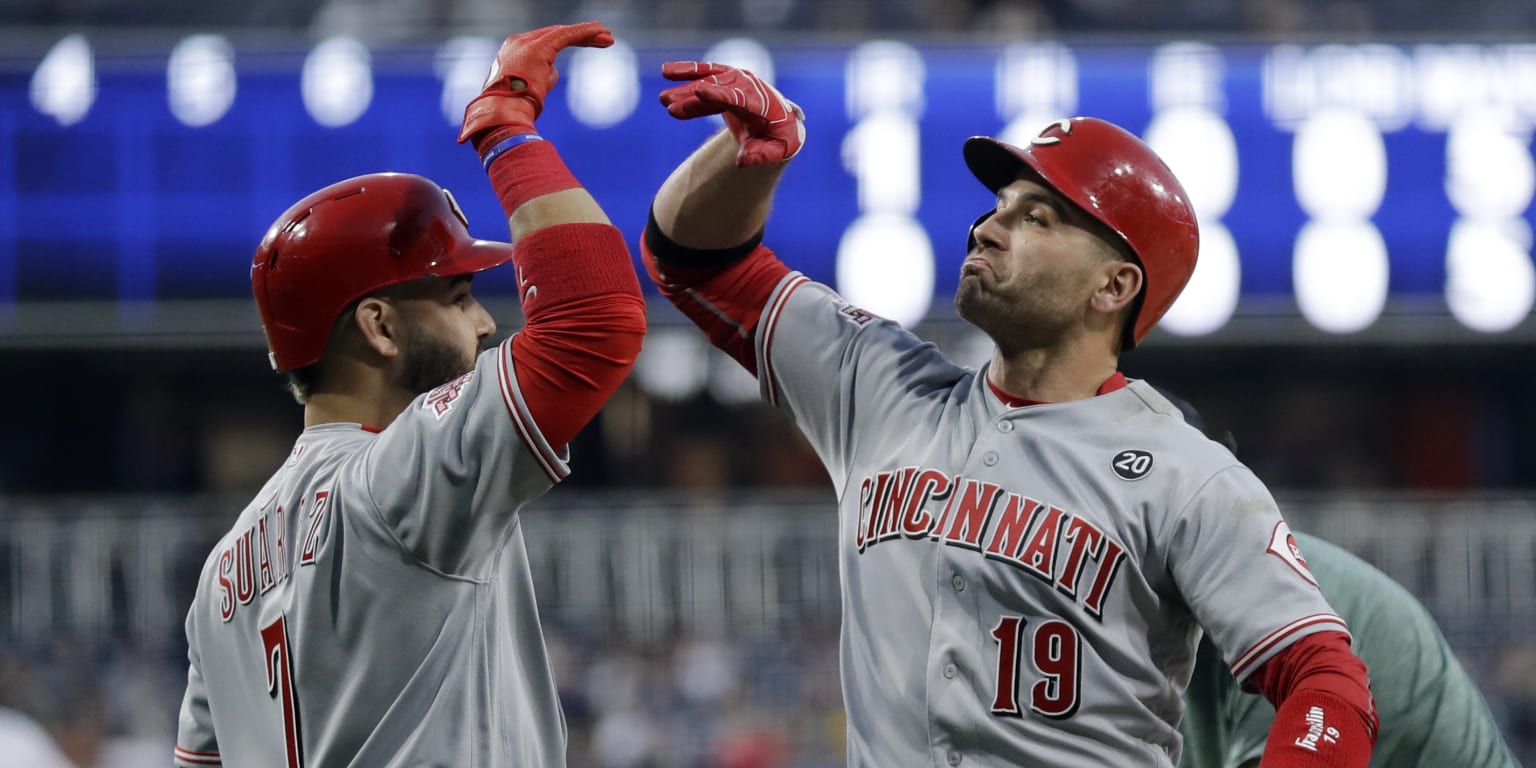 Joey Votto's bizarre homer celebration | MLB.com