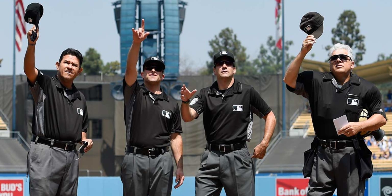 Respect mutual between Vin Scully and umpires