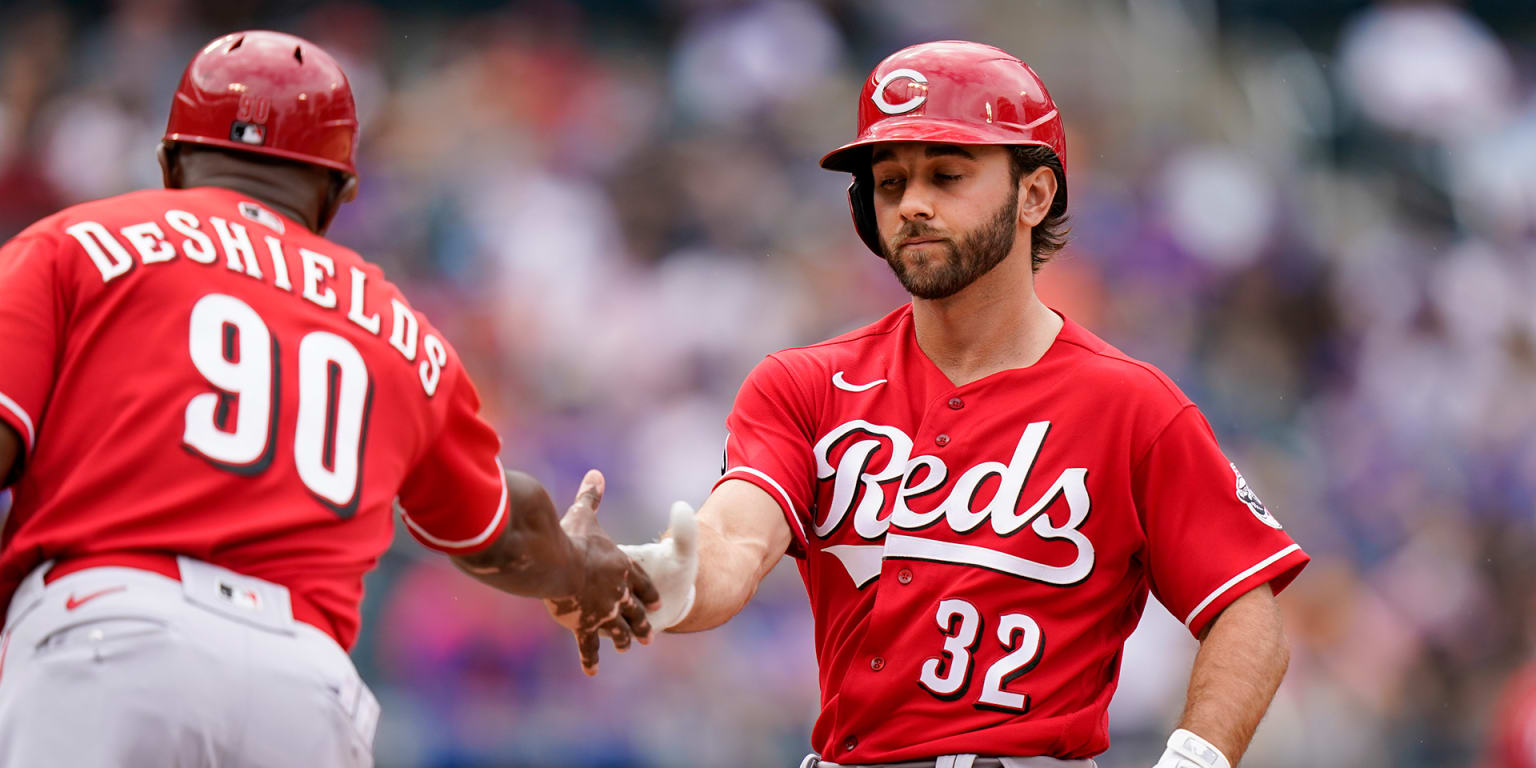 Max Schrock's five hits lead Reds to series win
