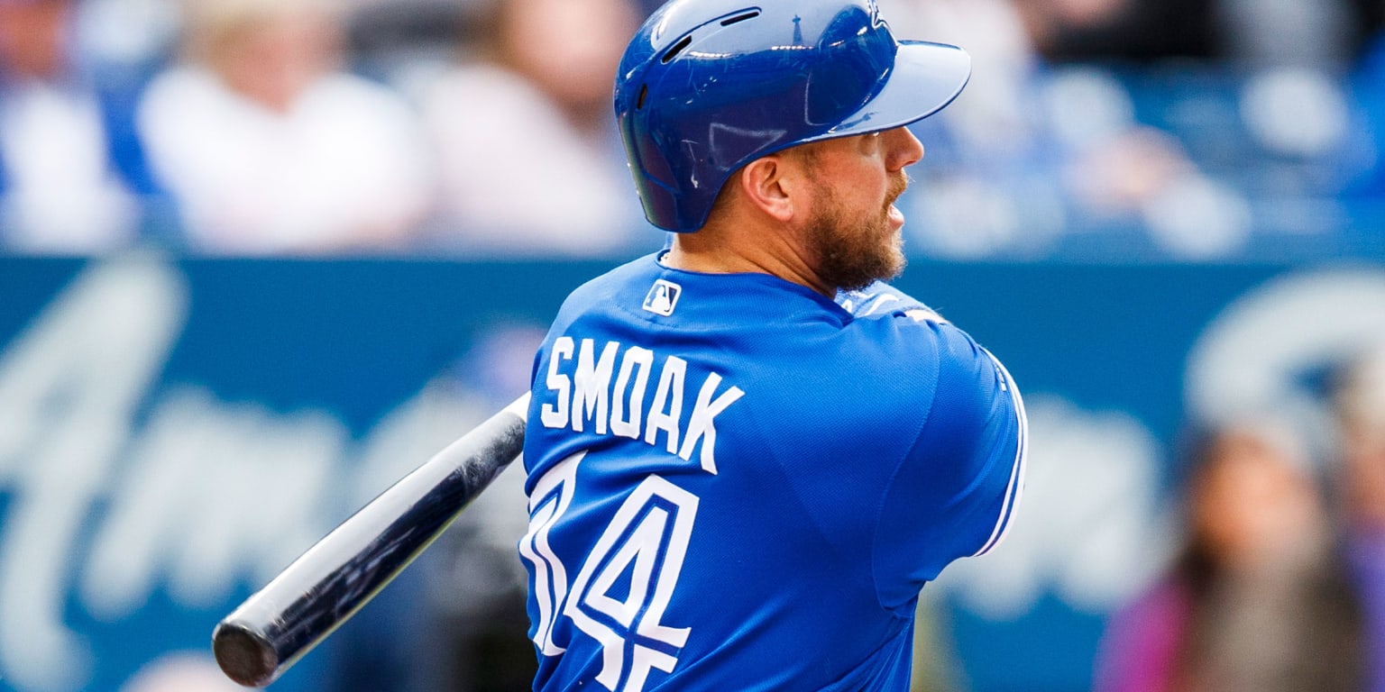 Report: Justin Smoak, Brewers Agree to 1-Year, $5M Contract in Free ...