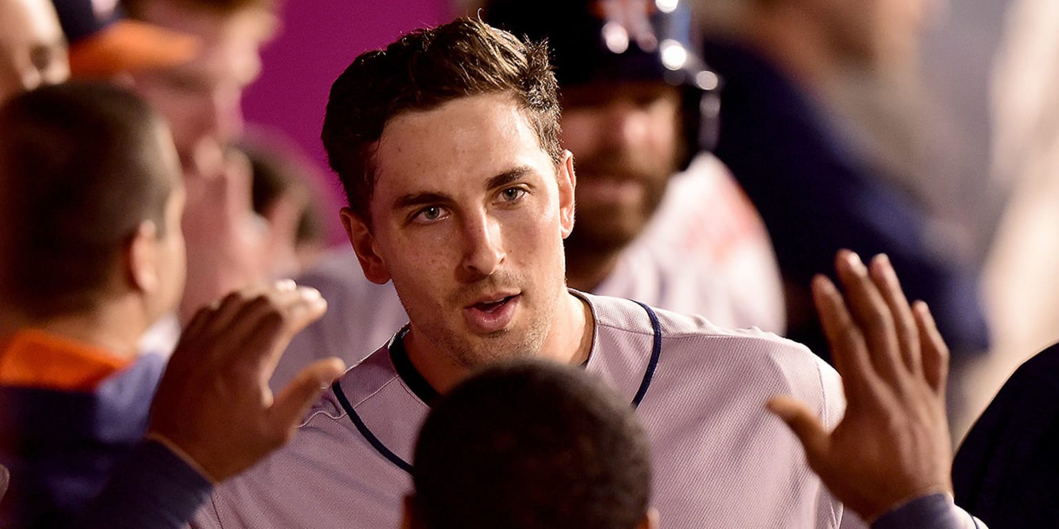 Jason Castro rejoins Astros; Evan Gattis at DH