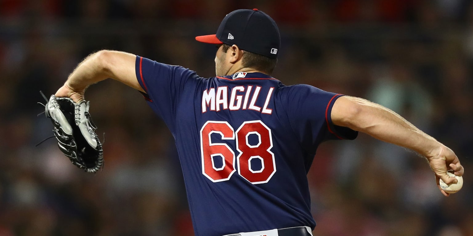 Matt Magill rejoins Twins after birth of son