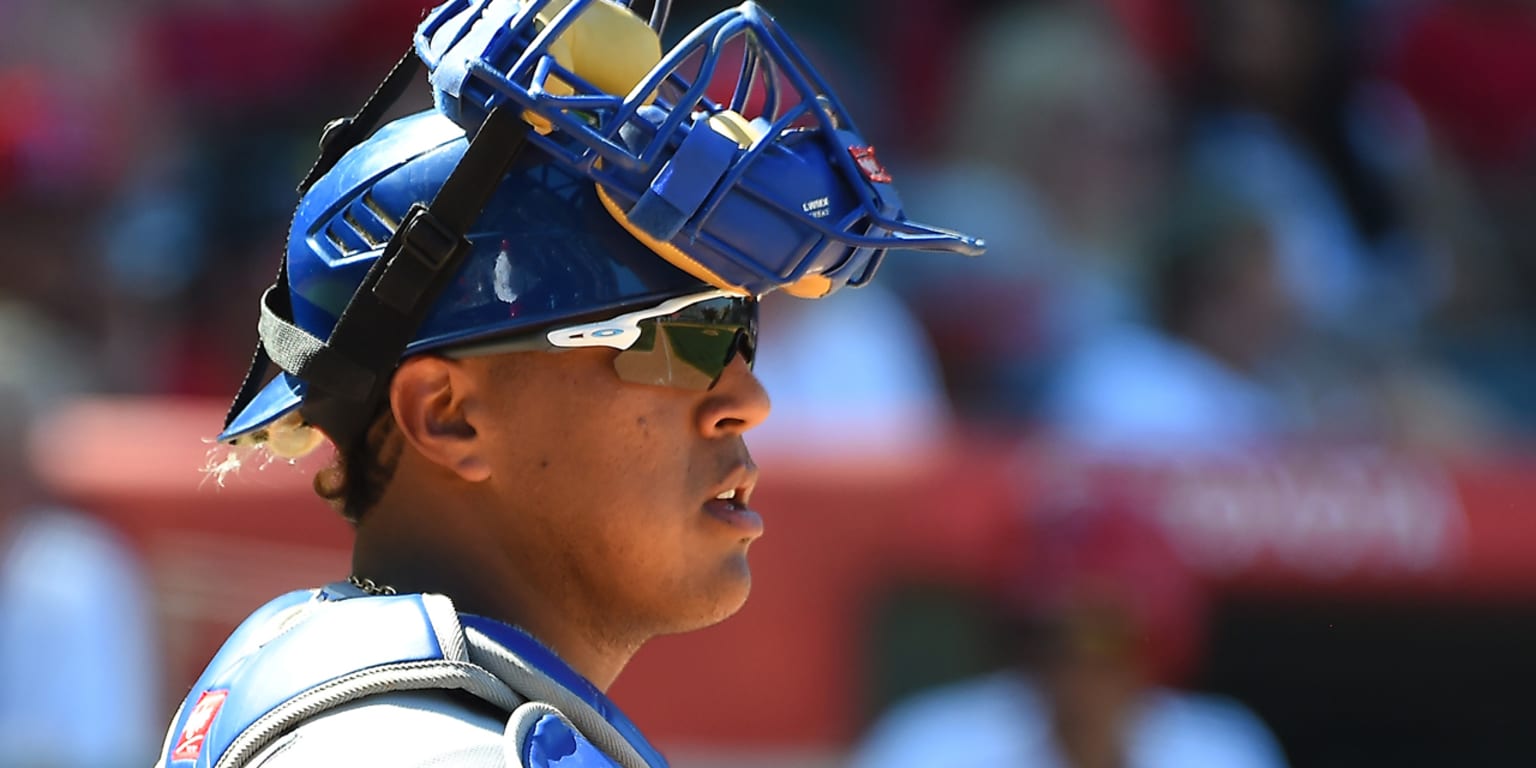 Salvador Perez has key hit in return from DL