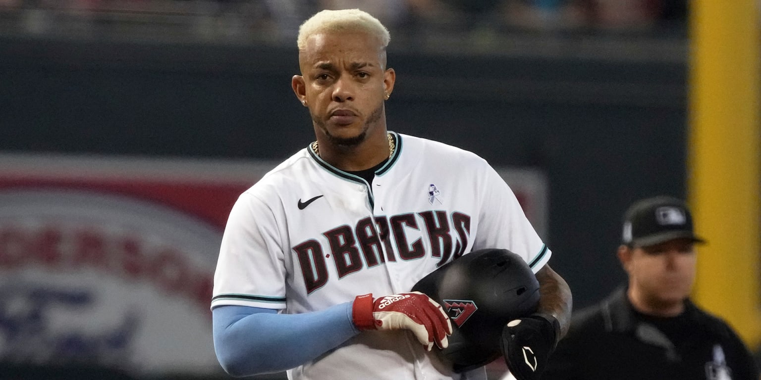 D-backs' late rally falls short in 17th straight loss