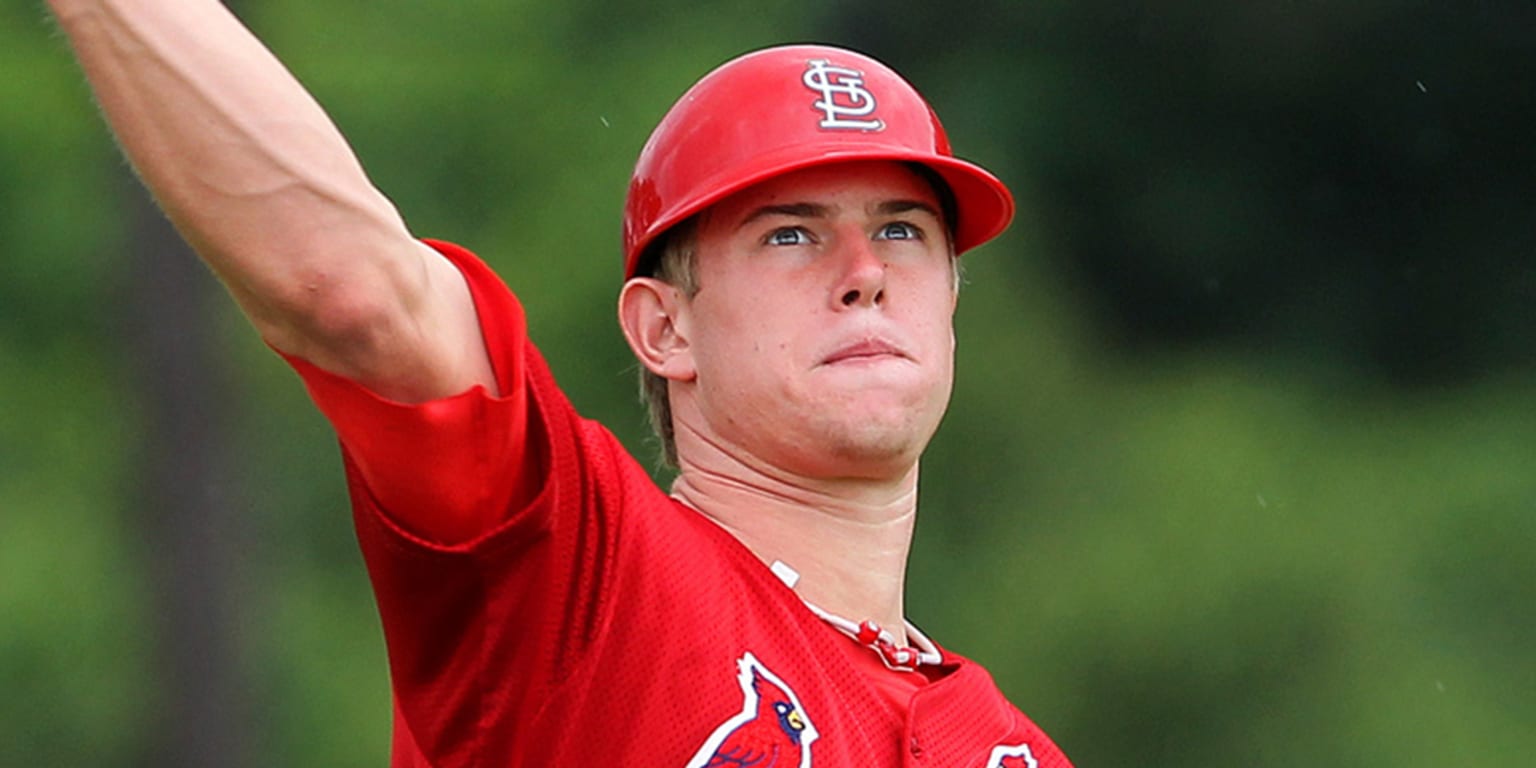 Cardinals' Rowan Wick transitions to pitcher