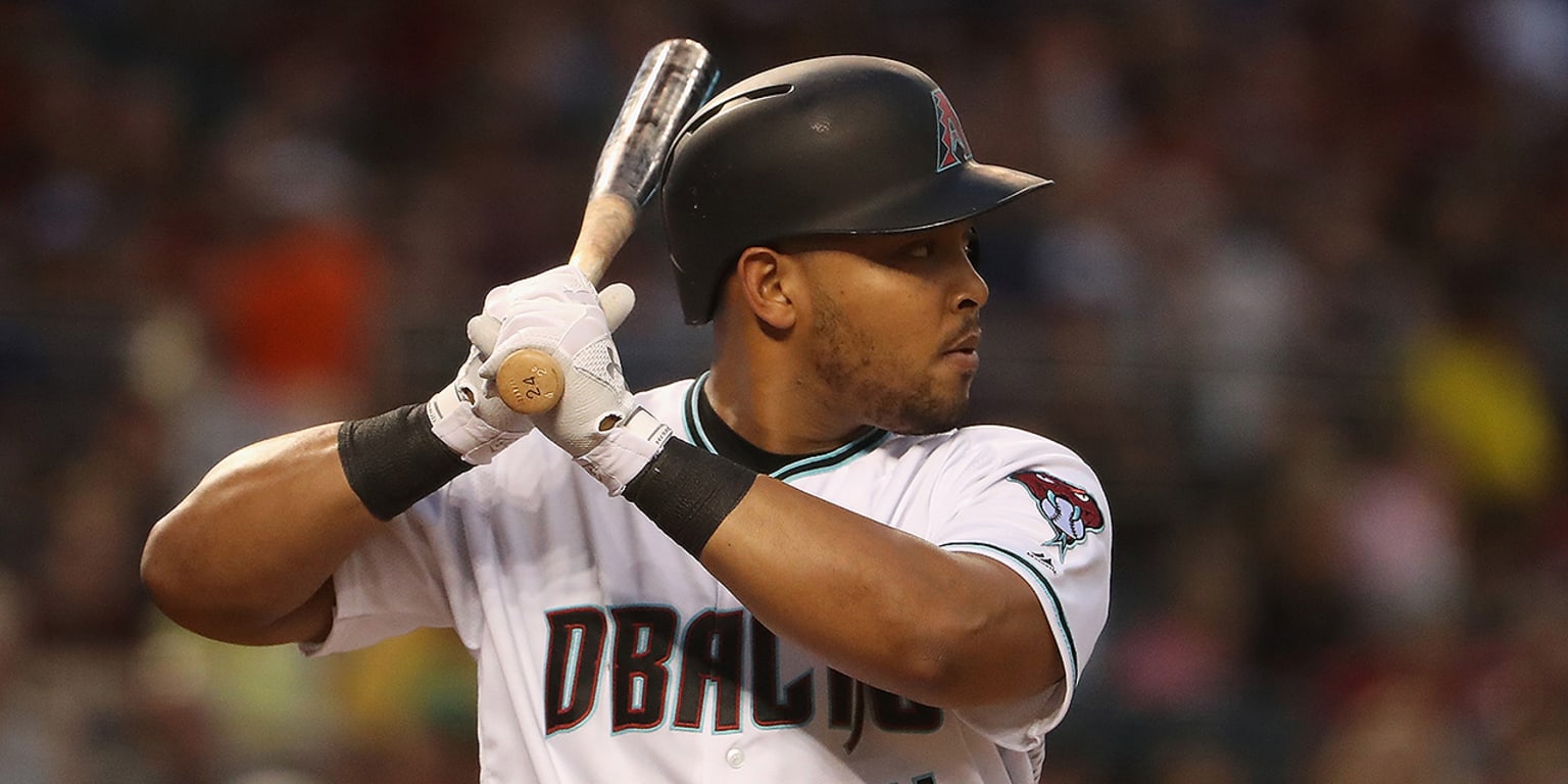 How should the D-backs align their outfield