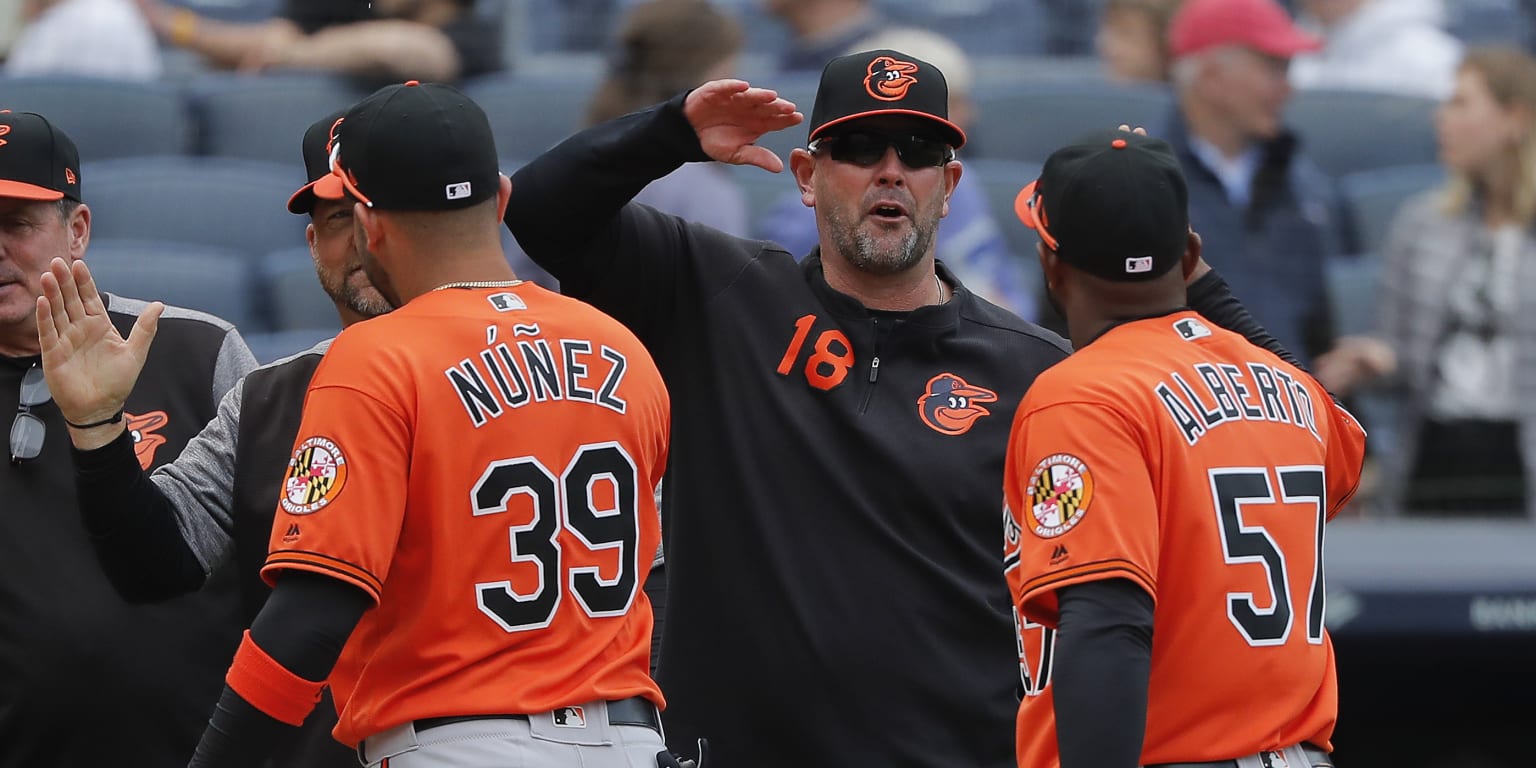 Orioles douse new manager after first win | MLB.com
