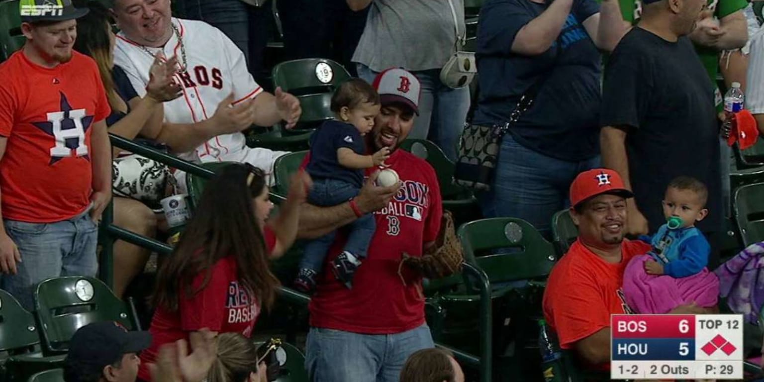 Another day, another dad making a catch while holding his baby | MLB.com