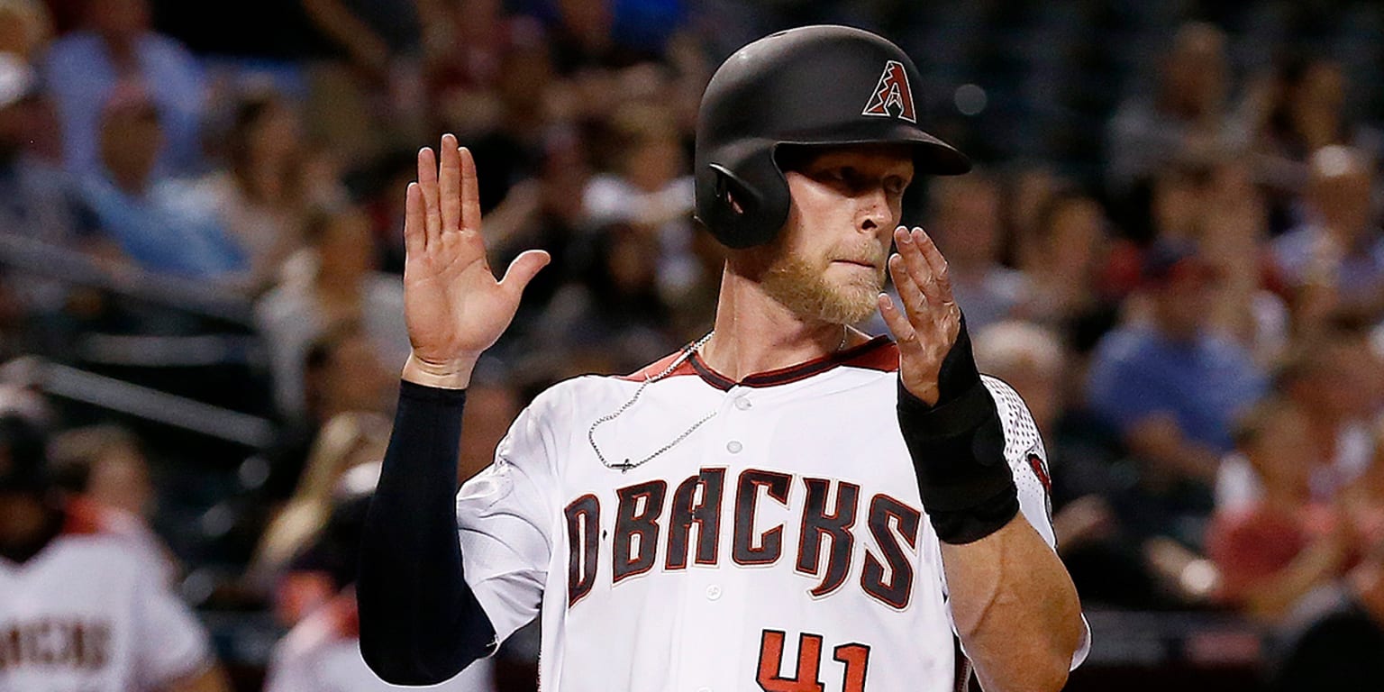 D-backs' bench talk leads to offense, win