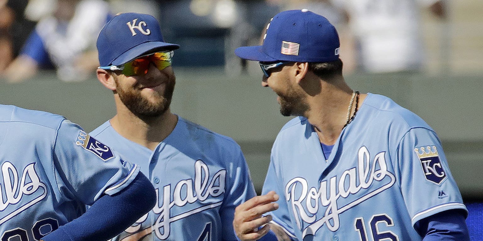 Royals' center-field job to be decided at camp