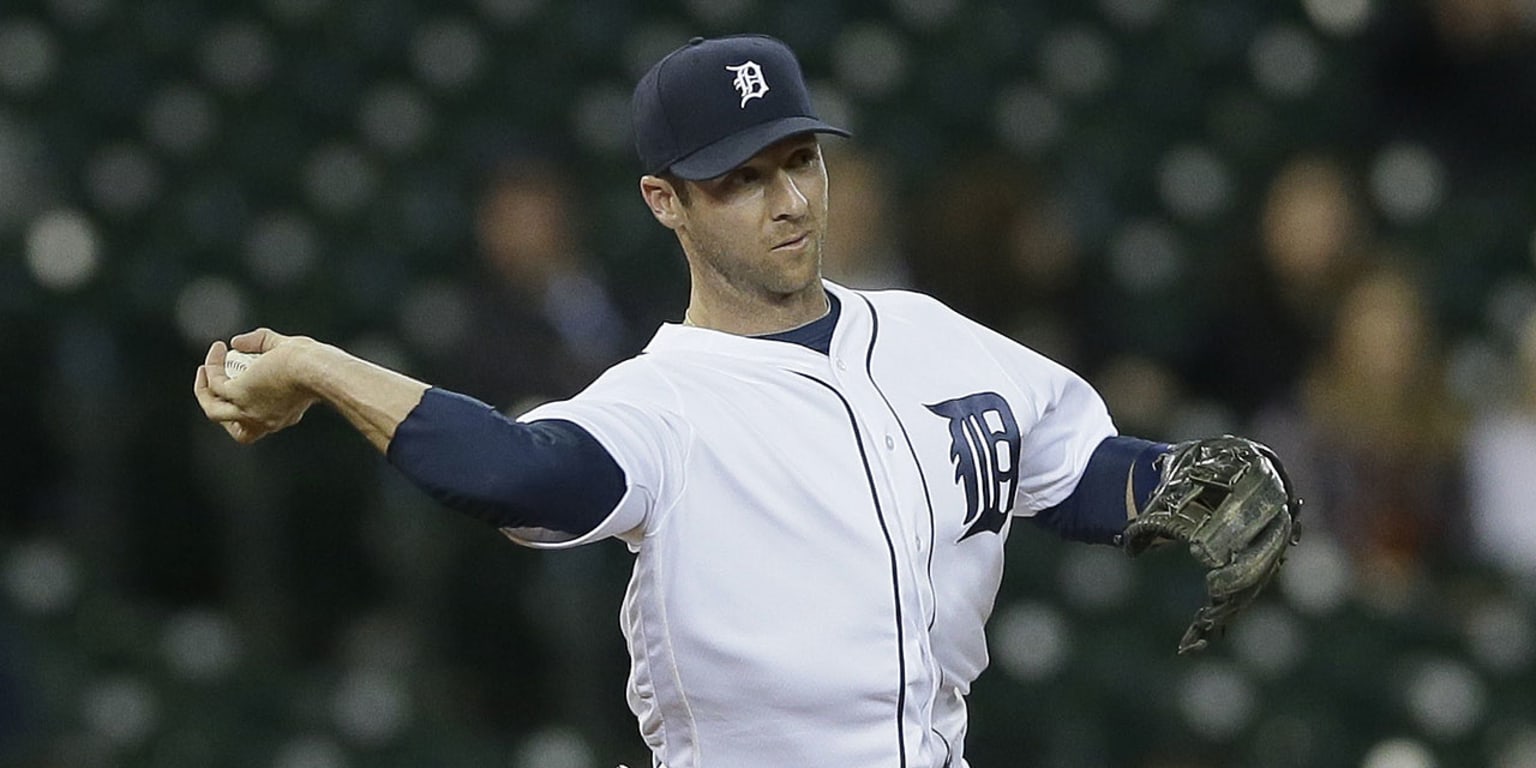 Andrew Romine looks to play all 9 positions