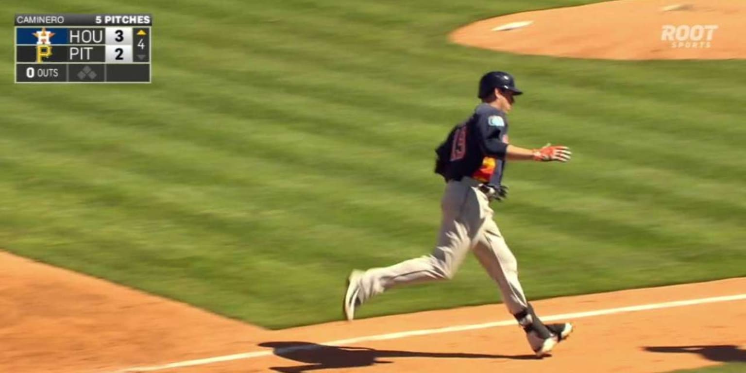 Astros' first-base battle gets interesting