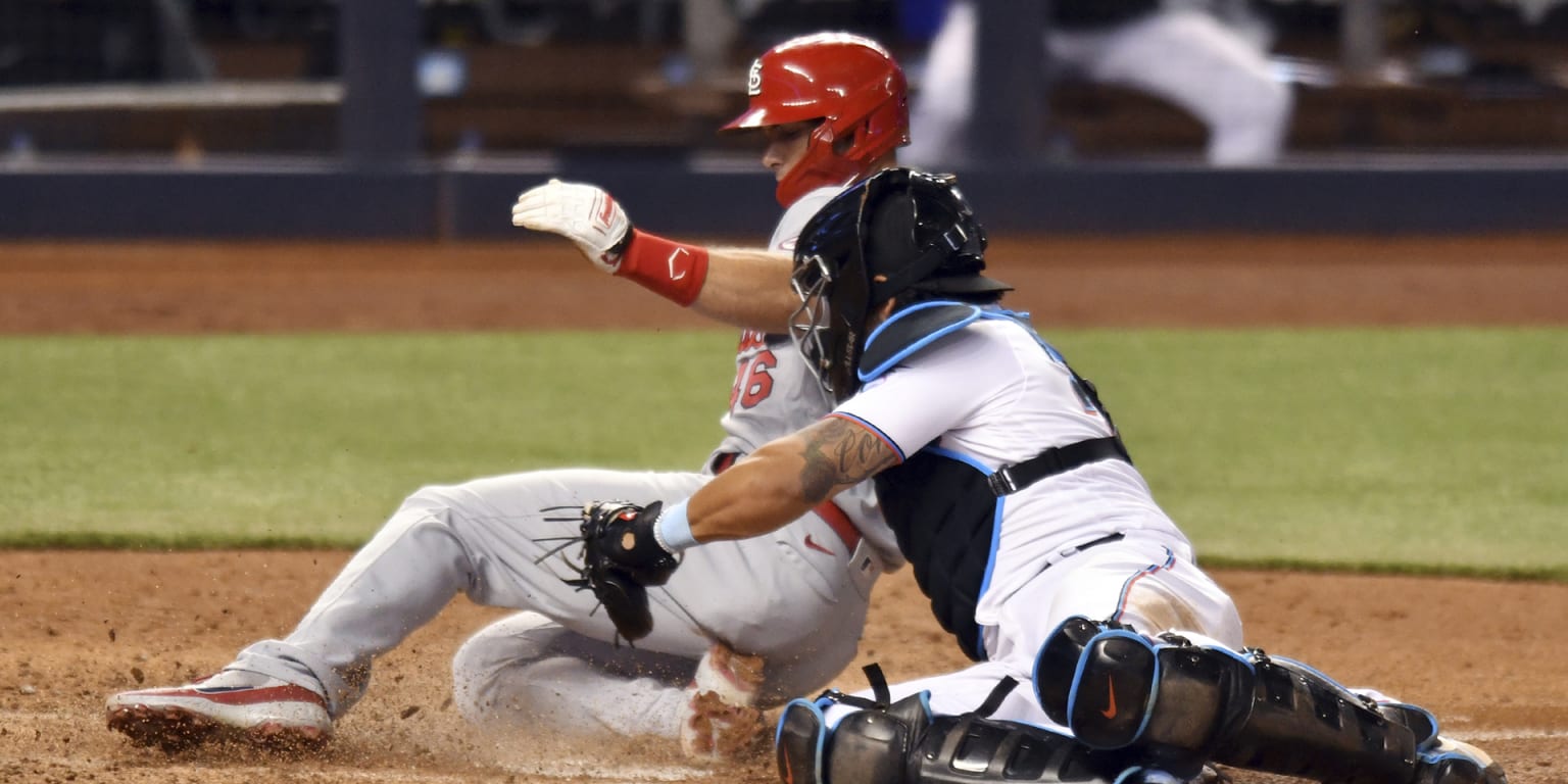 Cardinals edge Marlins for series win