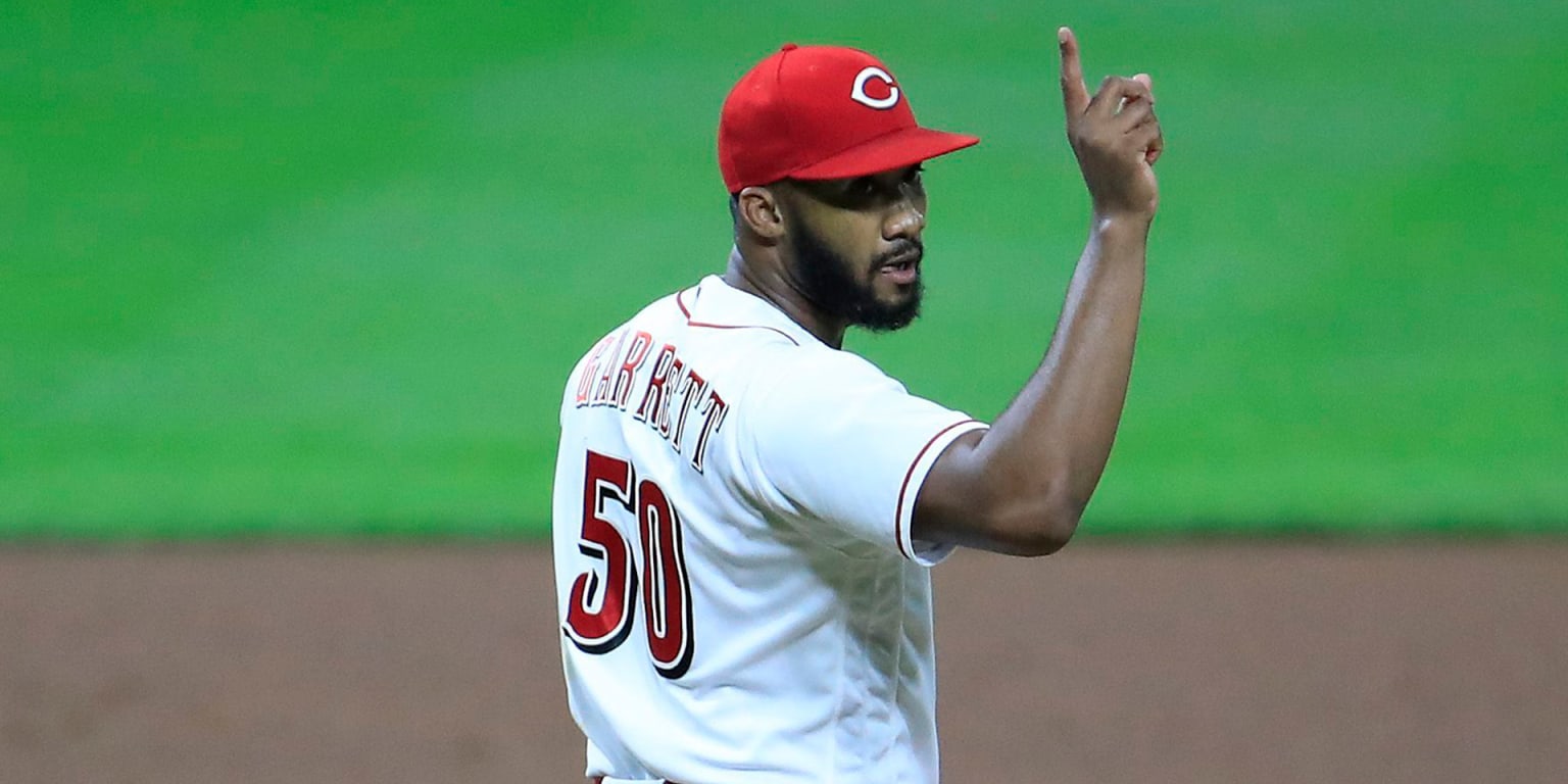 Amir Garrett seeks Reds' closer role