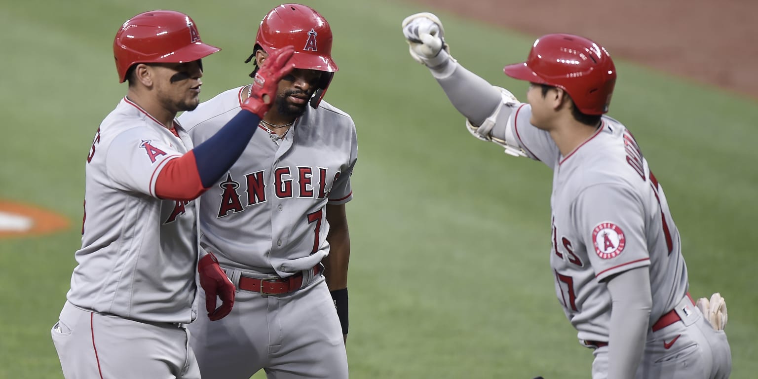 Angels score fourteen runs in win over Orioles