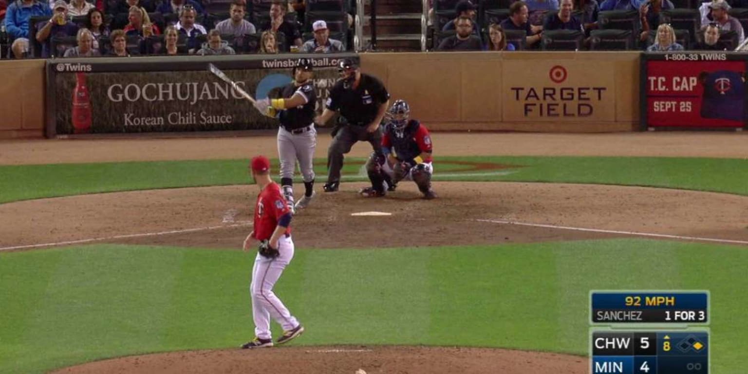 Let's watch this home-plate ump make a smooth-as-silk catch on a foul ...
