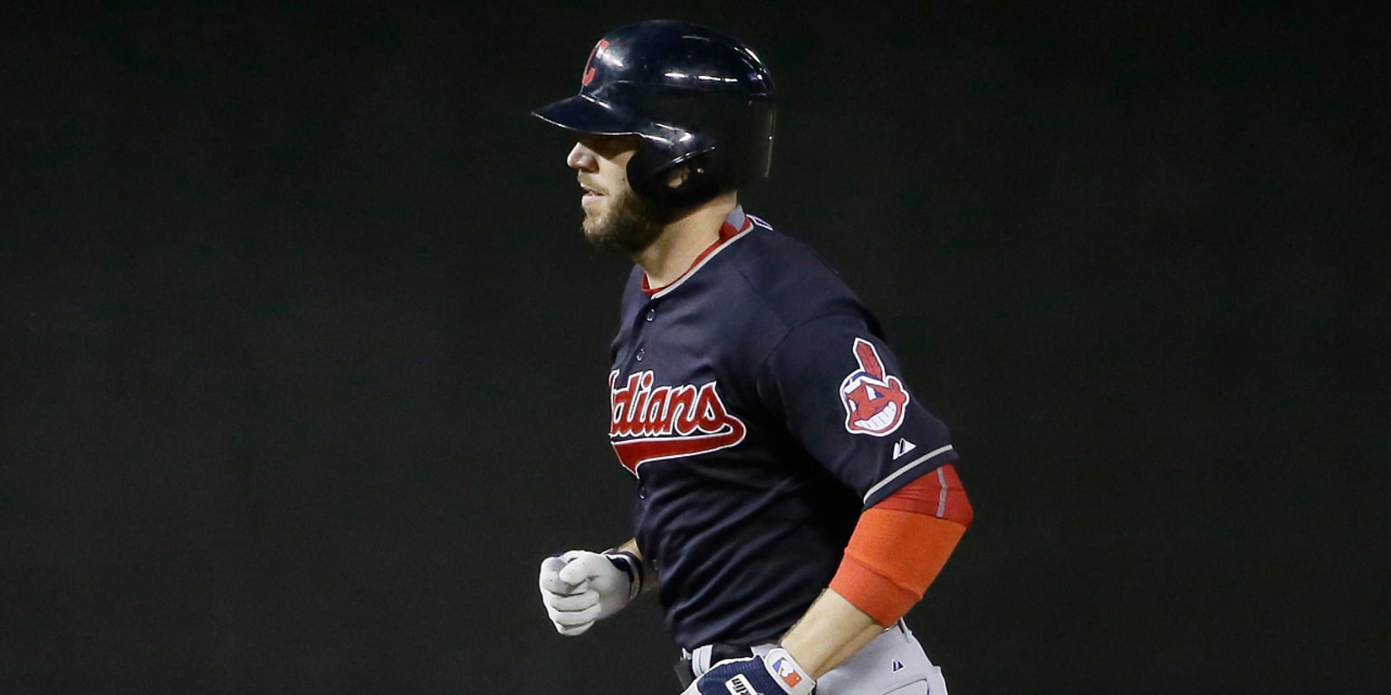 Brett Hayes, Rangers have Minor League deal