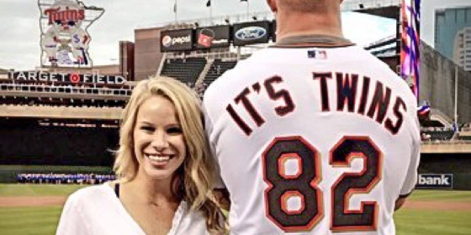 Double your fun: Vikings' Kyle Rudolph, wife Jordan announce twins at a ...