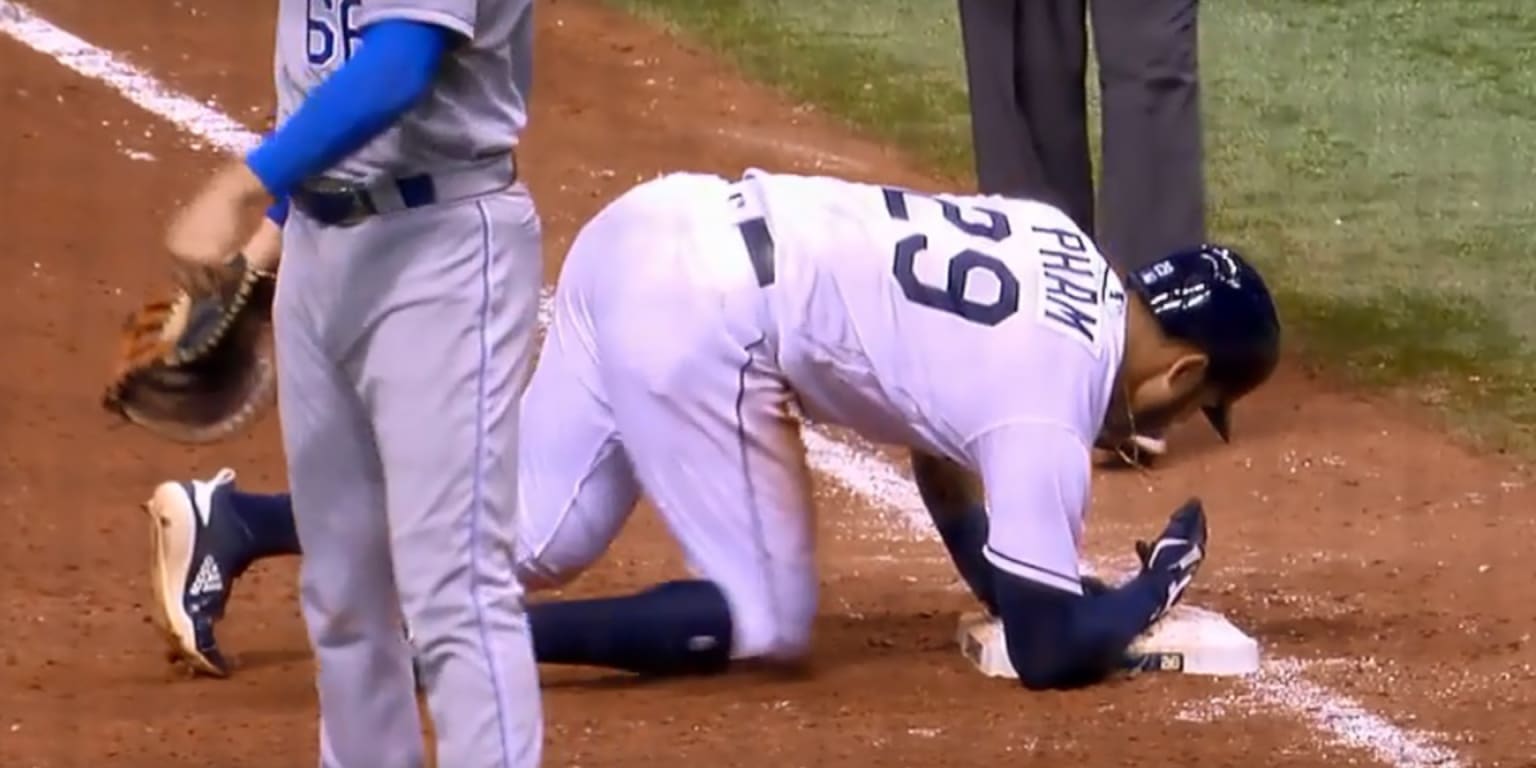 Tommy Pham injures finger in win vs. Royals