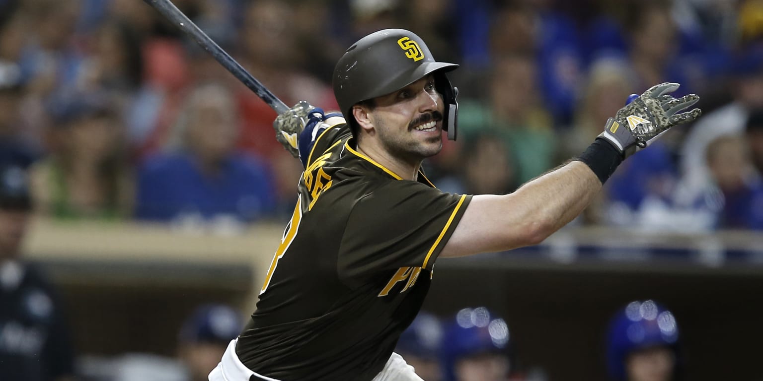 Padres GM Preller discusses Padres' catchers