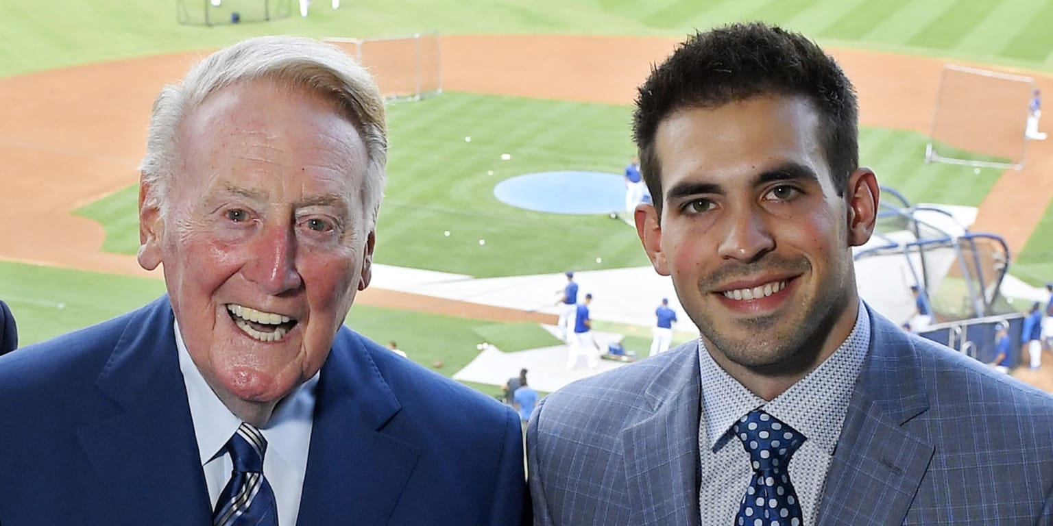 Dodgers' new broadcaster Joe Davis welcomed