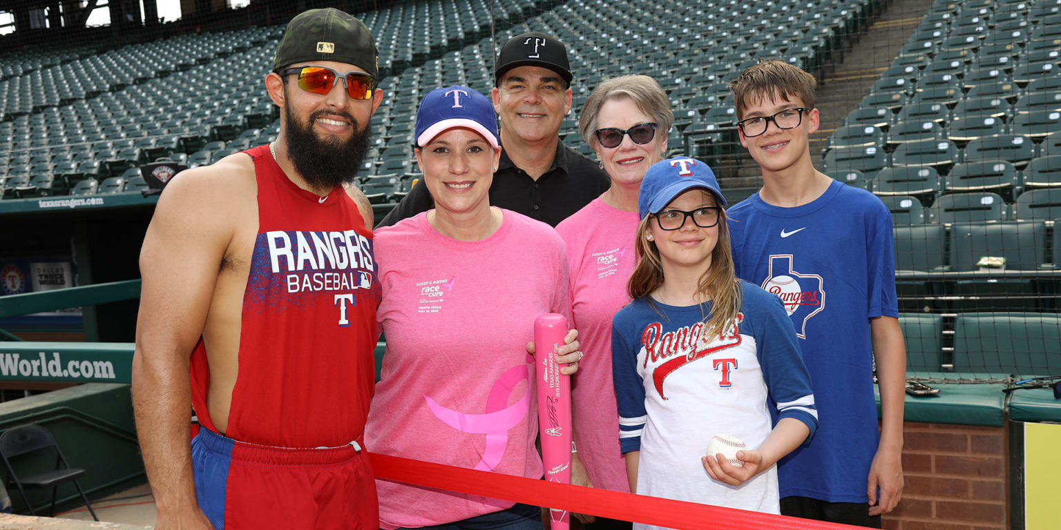 Rangers honor mother, daughter cancer survivors