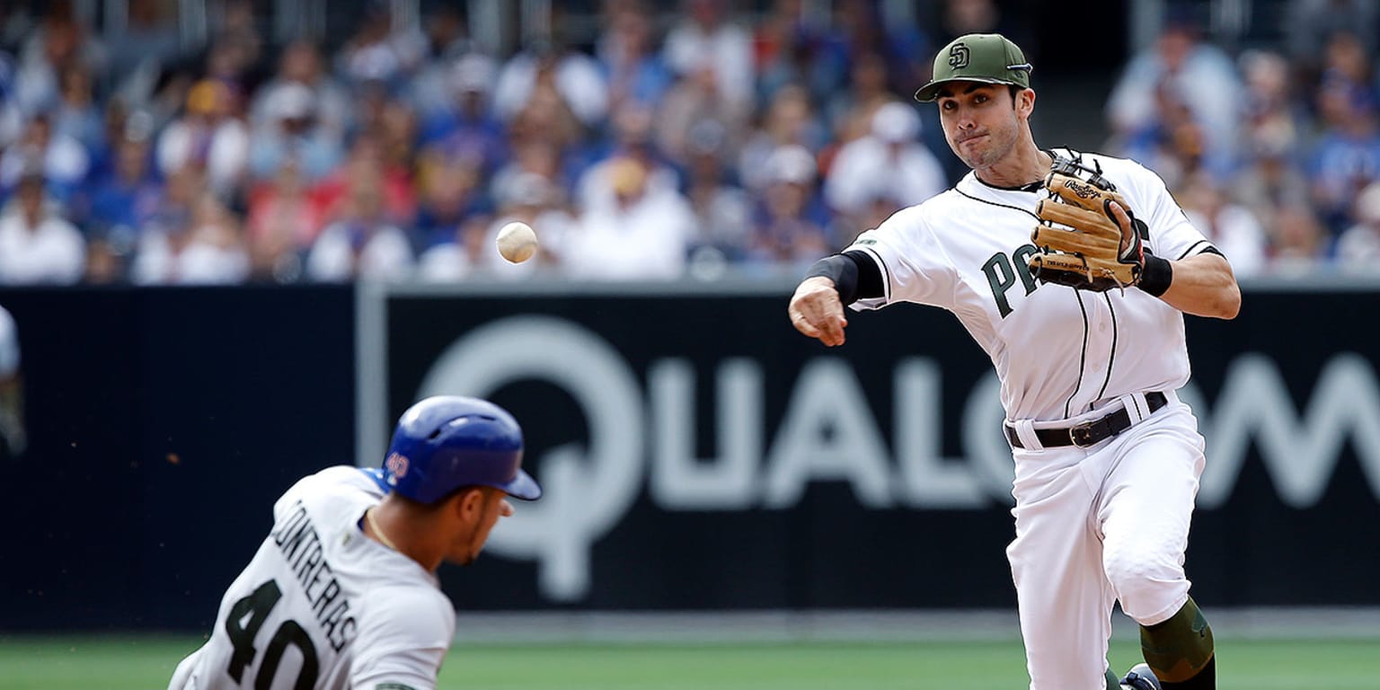 Chase d'Arnaud thriving as Padres' shortstop