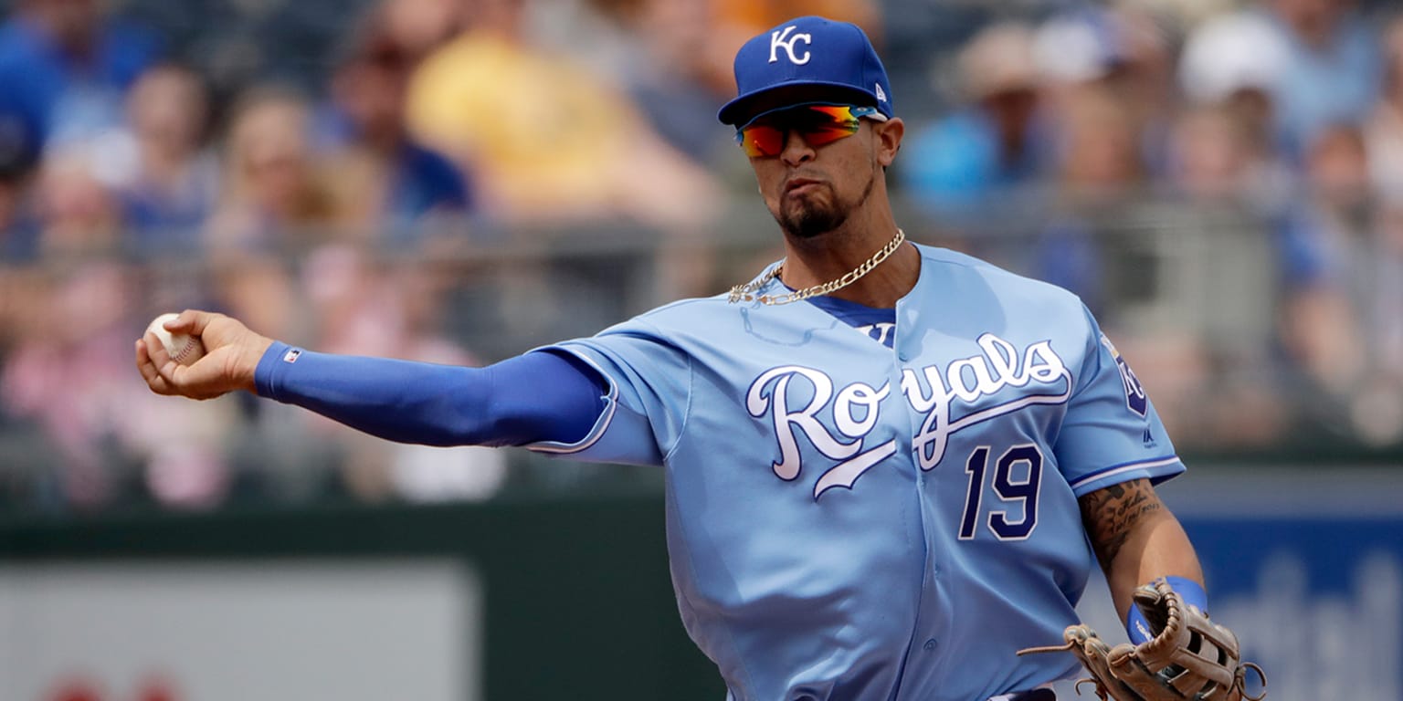 Cheslor Cuthbert to DL; Ramon Torres recalled
