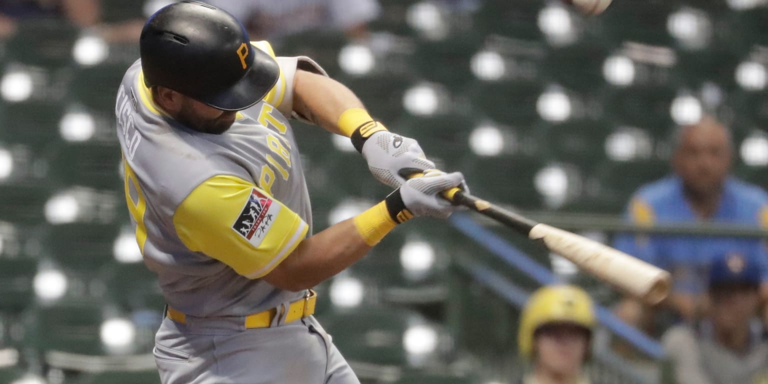 Pirates fall in 15 innings to Brewers