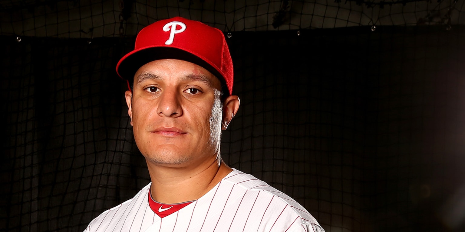 Phillies' Hernandez has triceps tendinitis
