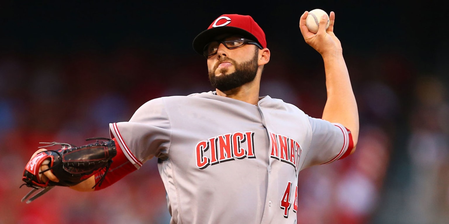 Reds' bullpen can't seal win for Cody Reed
