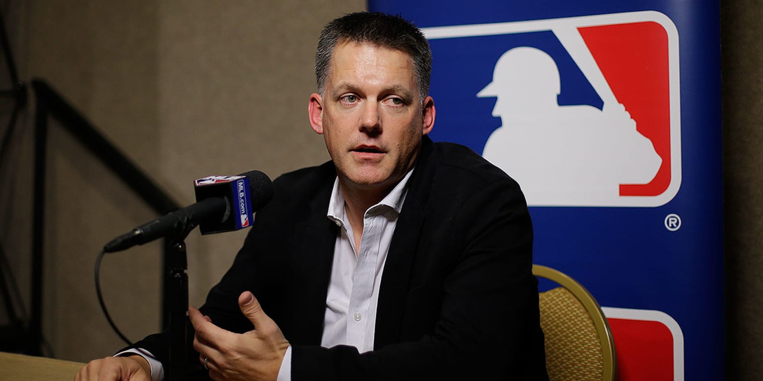 Astros coaches meet for Spring Training camp