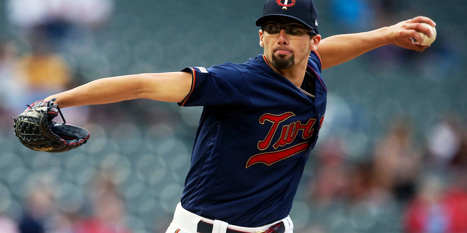 Twins activate Michael Pineda, option Devin Smeltzer