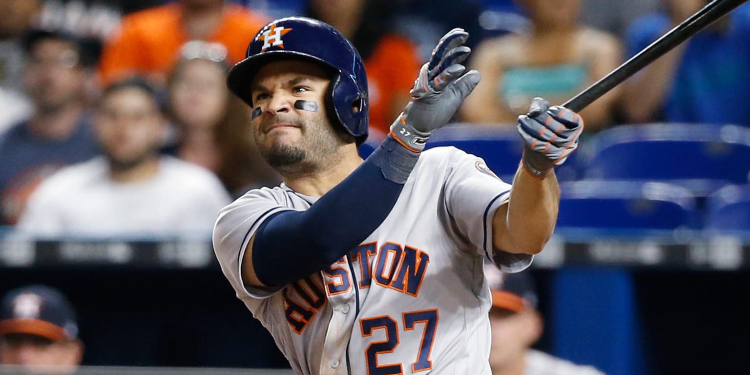Astros' Jose Altuve OK after HBP, foot injury
