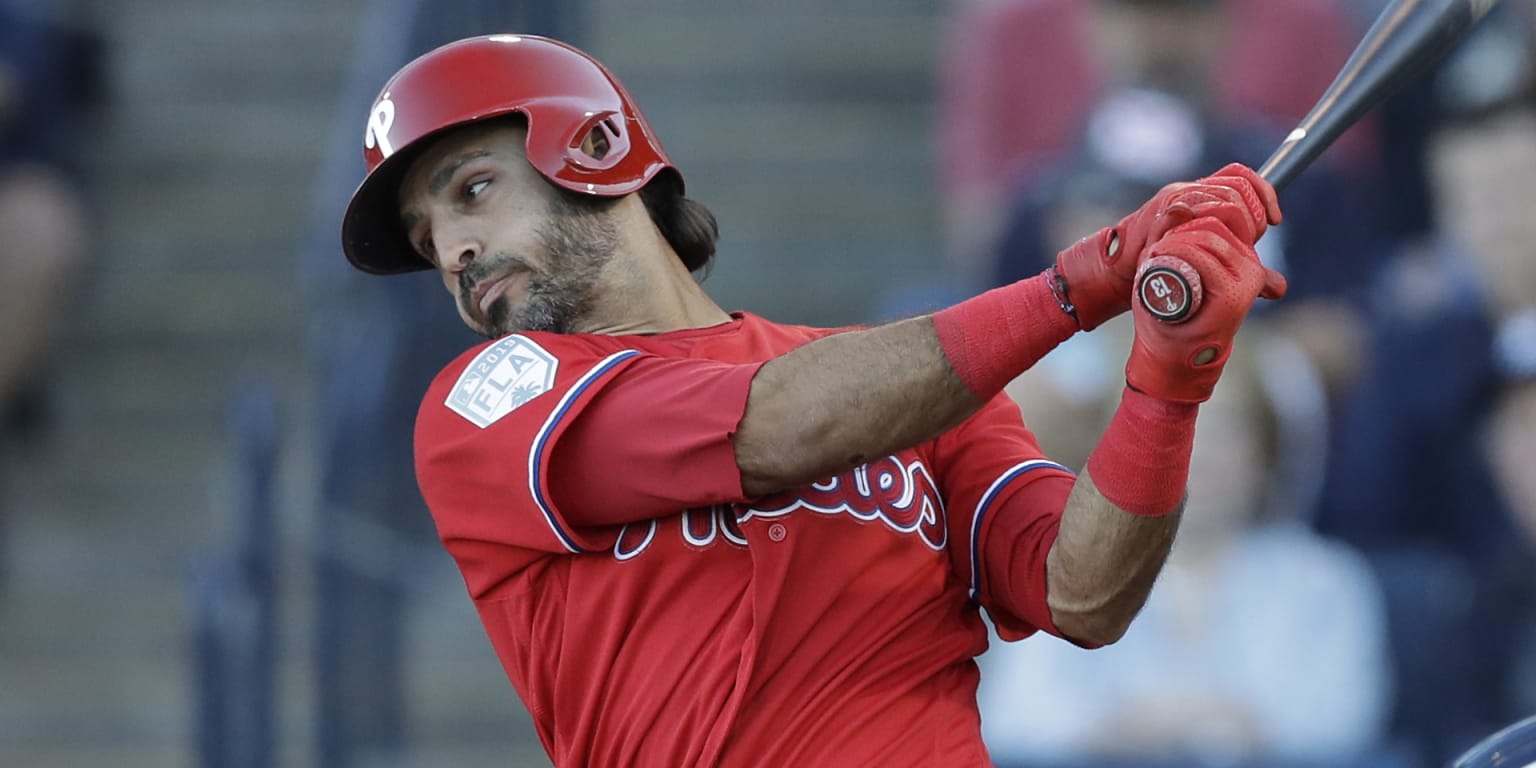 Phillies select Sean Rodriguez's contract