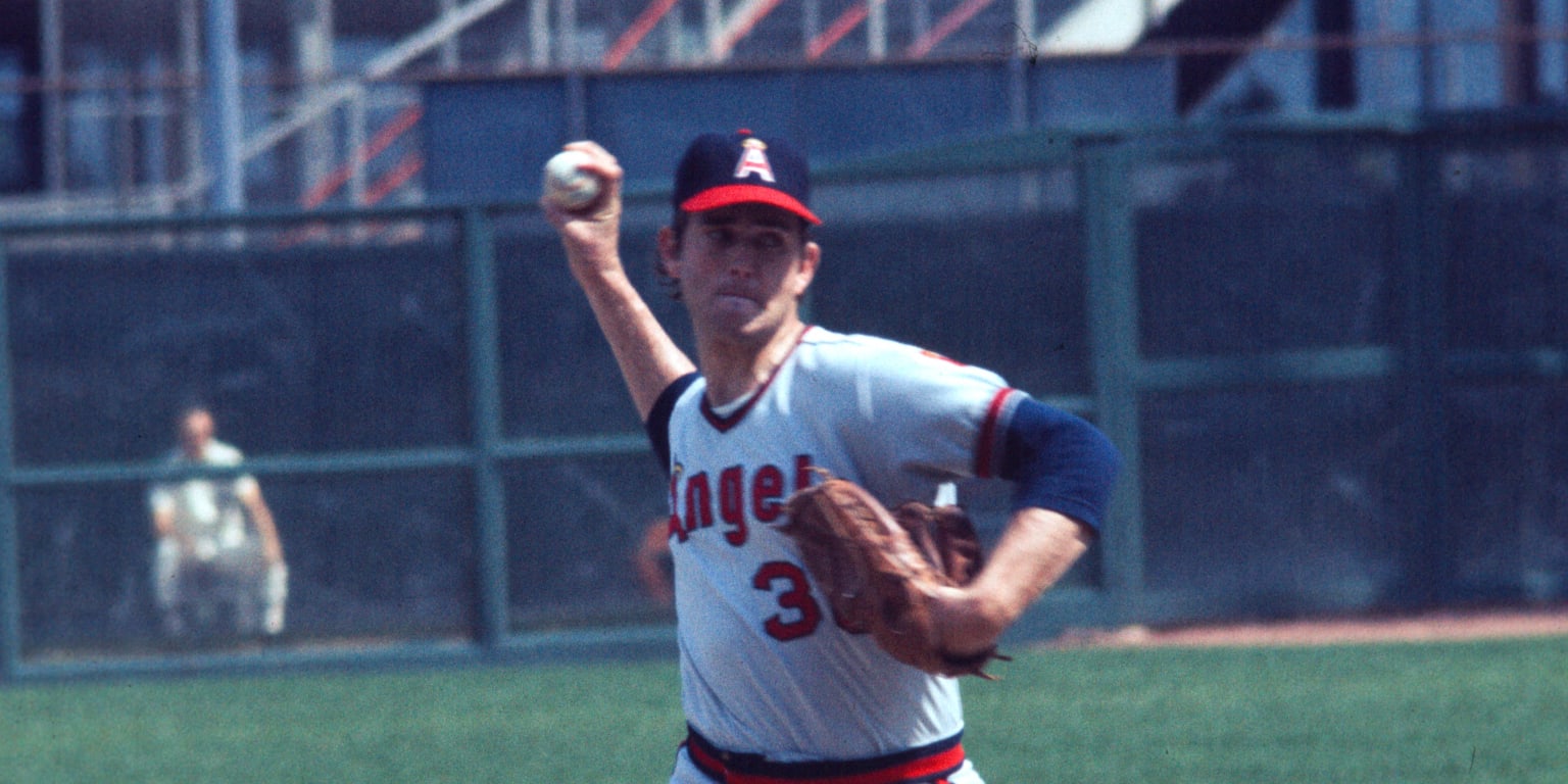 Nolan Ryan tells how to strike out a batter