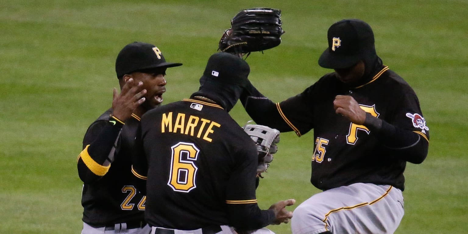 Pirates positioning outfield shallower in 2016