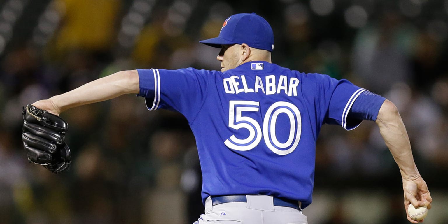 Reliever Steve Delabar signs with Reds