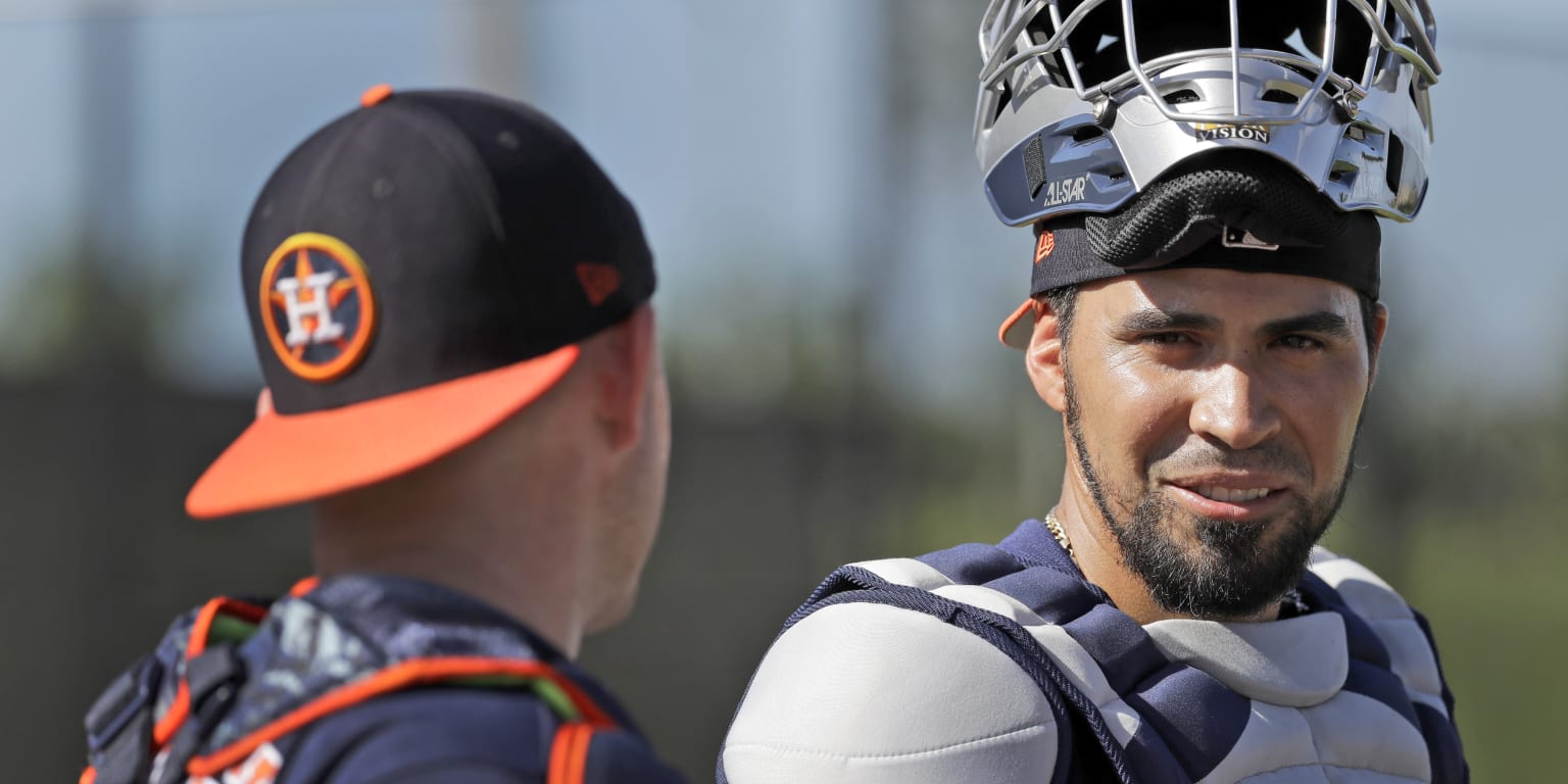 Astros could split playing time at catcher